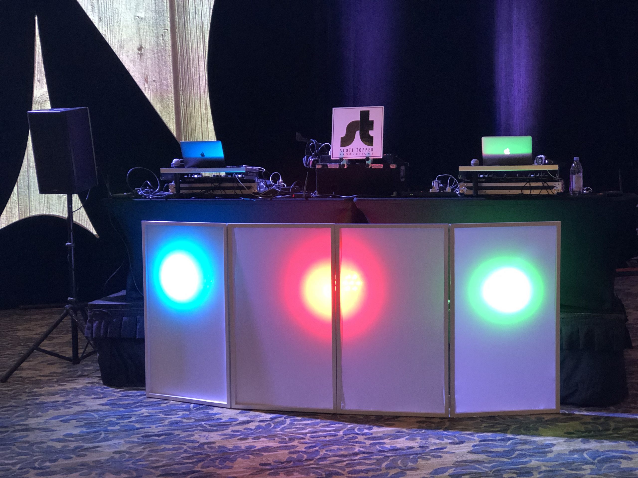 Santa Barbara Silent Disco DJs - Scott Topper Silent DJ Productions